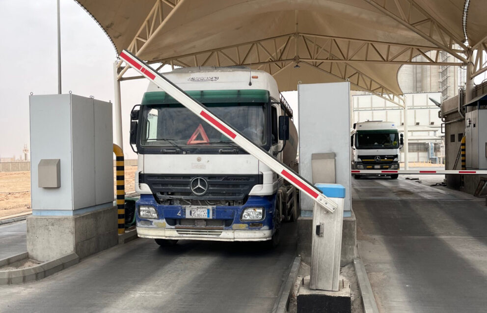 Efficient use of QR codes in bulk goods logistics - Axians | IAS